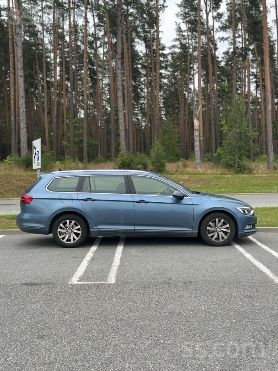 Volkswagen Passat B8 2016 in Riga, with an engine capacity of 2.00 L and mileage of 255 thousand km for 7950 €, photo 5 on AUTOMOTO.COM.LV