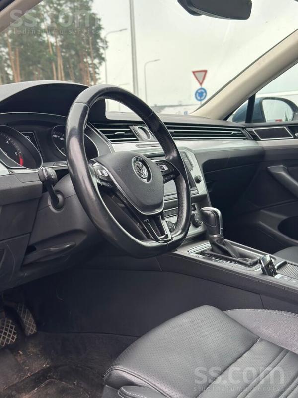 Volkswagen Passat B8 2016 in Riga, with an engine capacity of 2.00 L and mileage of 255 thousand km for 7950 €, photo 5 on AUTOMOTO.COM.LV