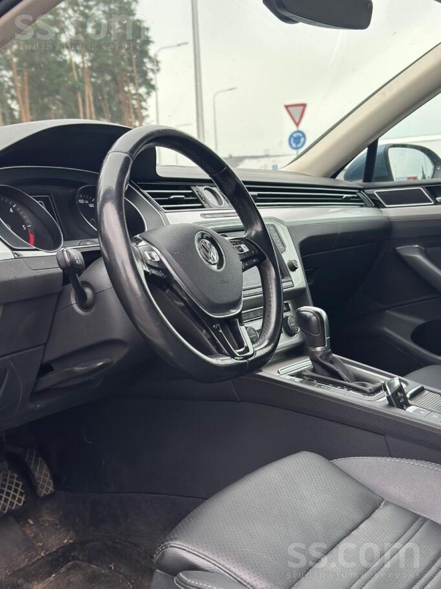 Volkswagen Passat B8 2016 in Riga, with an engine capacity of 2.00 L and mileage of 255 thousand km for 7950 €, photo 6 on AUTOMOTO.COM.LV