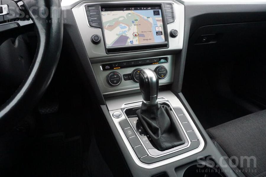 Volkswagen Passat B8 2017 in Riga, with an engine capacity of 2.00 L and mileage of 277 thousand km for 8900 €, photo 25 on AUTOMOTO.COM.LV