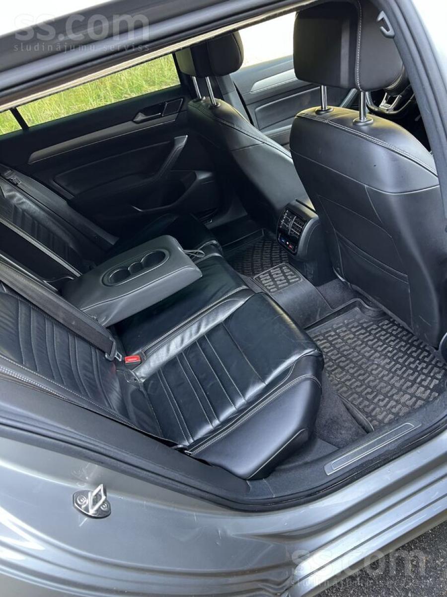 Volkswagen Passat B8 2017 in Riga, with an engine capacity of 2.00 L and mileage of 290 thousand km for 10950 €, photo 13 on AUTOMOTO.COM.LV