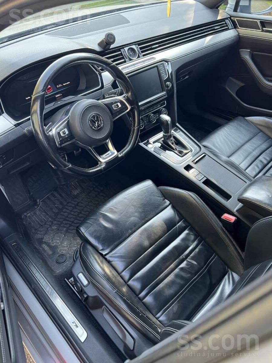 Volkswagen Passat B8 2017 in Riga, with an engine capacity of 2.00 L and mileage of 290 thousand km for 10950 €, photo 15 on AUTOMOTO.COM.LV