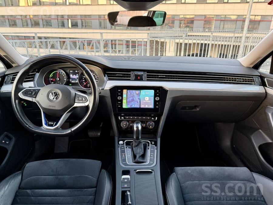 Volkswagen Passat B8 2019 in Riga, with an engine capacity of 1.40 L and mileage of 186 thousand km for 16900 €, photo 13 on AUTOMOTO.COM.LV