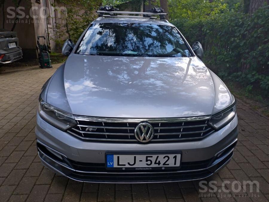 Volkswagen Passat B8 2019 in Riga, with an engine capacity of 1.50 L and mileage of 218 thousand km for 15600 €, photo 2 on AUTOMOTO.COM.LV