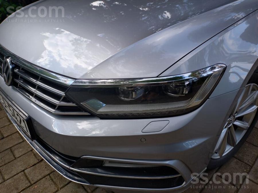 Volkswagen Passat B8 2019 in Riga, with an engine capacity of 1.50 L and mileage of 218 thousand km for 15600 €, photo 8 on AUTOMOTO.COM.LV