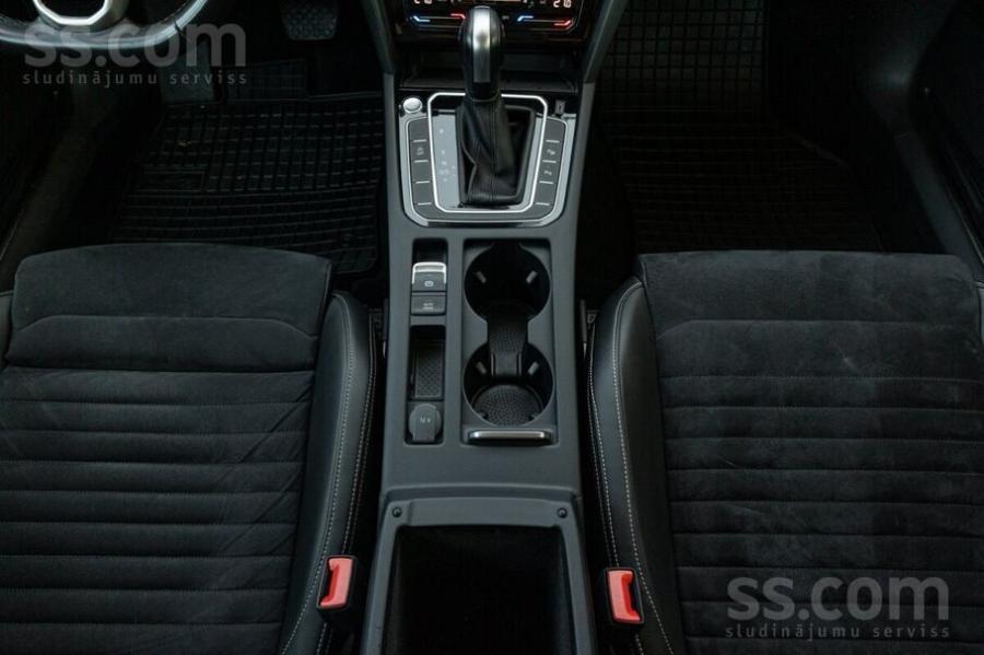 Volkswagen Passat B8 2021 in Ventspils, with an engine capacity of 2.00 L and mileage of 158 thousand km for 20850 €, photo 27 on AUTOMOTO.COM.LV