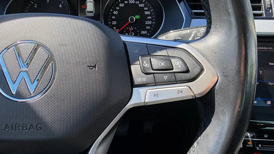 Volkswagen Passat B8 2021 in Riga, with an engine capacity of 2.00 L and mileage of 257 thousand km for 13950 €, photo 12 on AUTOMOTO.COM.LV