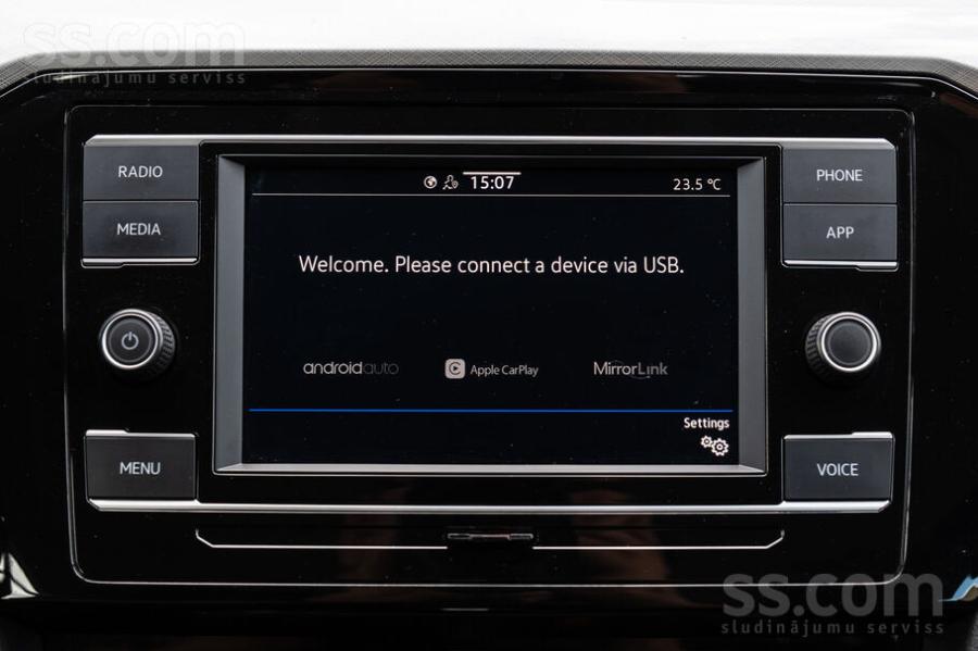 Volkswagen Passat B8 2022 in Riga, with an engine capacity of 1.50 L and mileage of 75 thousand km for 17700 €, photo 17 on AUTOMOTO.COM.LV