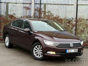 Violet Volkswagen Passat B8 2015 in Riga, with an engine capacity of 1.80 L and mileage of 257 thousand km for 8790 €, photo 3 on AUTOMOTO.COM.LV