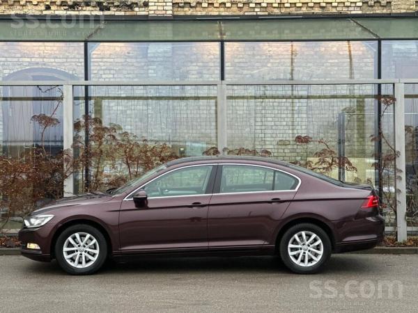 Violet Volkswagen Passat B8 2015 in Riga, with an engine capacity of 1.80 L and mileage of 257 thousand km for 8790 €, photo 6 on AUTOMOTO.COM.LV