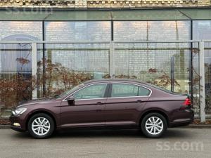 Violet Volkswagen Passat B8 2015 in Riga, with an engine capacity of 1.80 L and mileage of 257 thousand km for 8750 €, photo 6 on AUTOMOTO.COM.LV