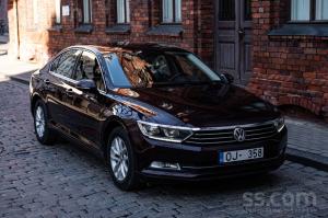 Violet Volkswagen Passat B8 2015 in Riga, with an engine capacity of 1.80 L and mileage of 260 thousand km for 8950 €, photo 4 on AUTOMOTO.COM.LV