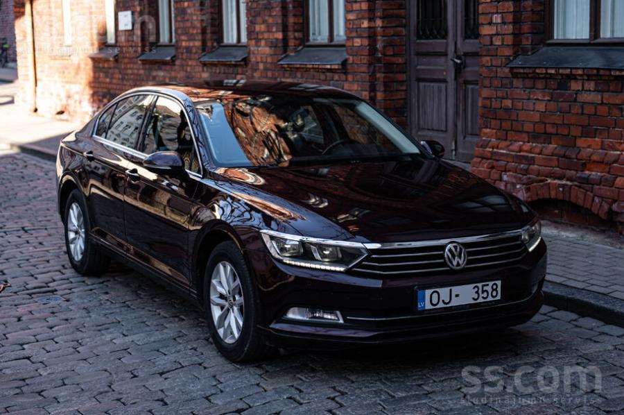 Violet Volkswagen Passat B8 2015 in Riga, with an engine capacity of 1.80 L and mileage of 260 thousand km for 8950 €, photo 4 on AUTOMOTO.COM.LV
