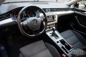 Violet Volkswagen Passat B8 2015 in Riga, with an engine capacity of 1.80 L and mileage of 260 thousand km for 8950 €, photo 11 on AUTOMOTO.COM.LV
