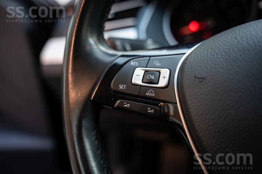 Violet Volkswagen Passat B8 2015 in Riga, with an engine capacity of 1.80 L and mileage of 260 thousand km for 8950 €, photo 12 on AUTOMOTO.COM.LV