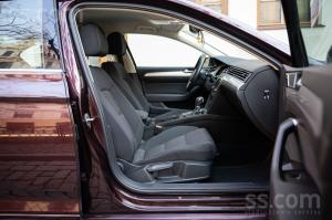 Violet Volkswagen Passat B8 2015 in Riga, with an engine capacity of 1.80 L and mileage of 260 thousand km for 8950 €, photo 17 on AUTOMOTO.COM.LV