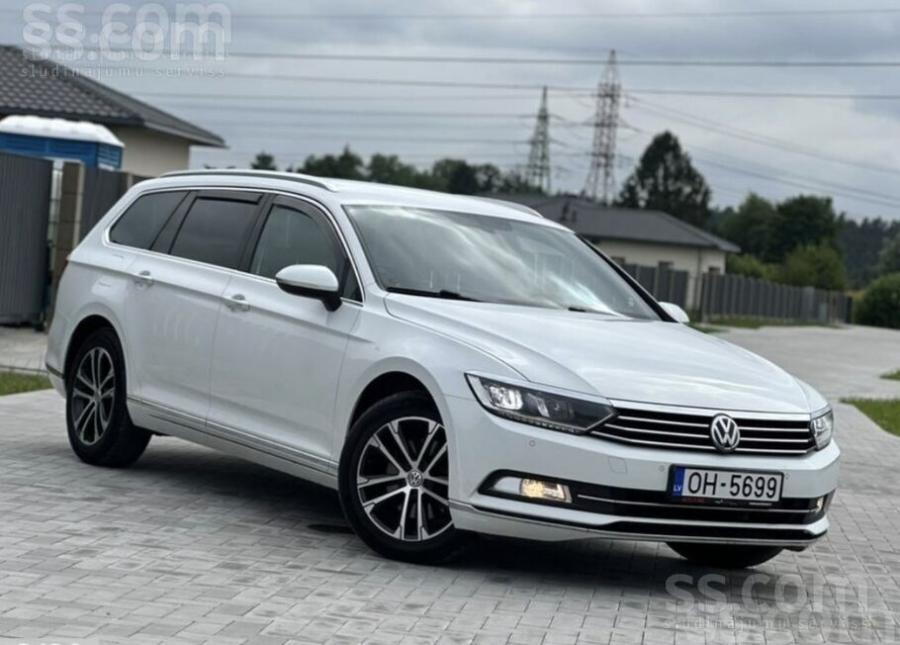 White Volkswagen Passat B8 2016 in Riga, with an engine capacity of 2.00 L and mileage of 298 thousand km for 8001 €, photo 1 on AUTOMOTO.COM.LV