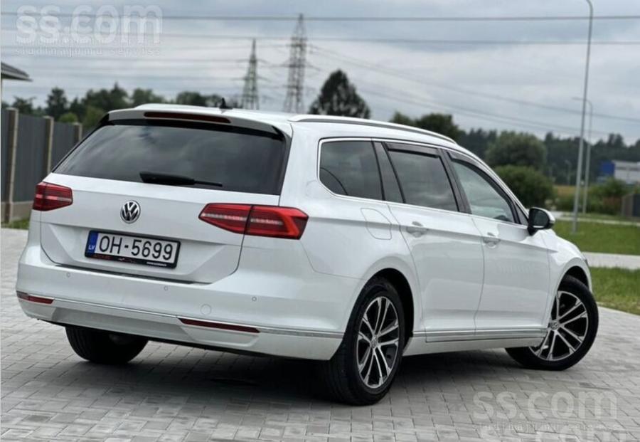 White Volkswagen Passat B8 2016 in Riga, with an engine capacity of 2.00 L and mileage of 298 thousand km for 8001 €, photo 8 on AUTOMOTO.COM.LV