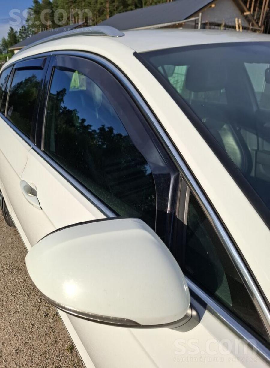 White Volkswagen Passat B8 2016 in Riga, with an engine capacity of 2.00 L and mileage of 298 thousand km for 8001 €, photo 14 on AUTOMOTO.COM.LV