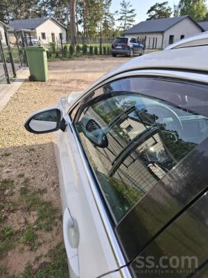 White Volkswagen Passat B8 2016 in Riga, with an engine capacity of 2.00 L and mileage of 298 thousand km for 8001 €, photo 15 on AUTOMOTO.COM.LV