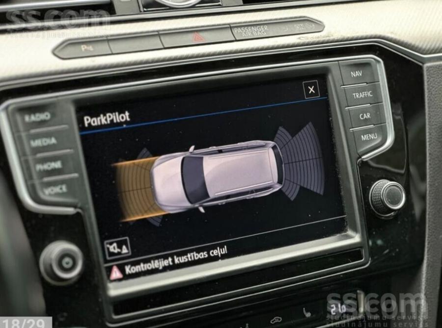 White Volkswagen Passat B8 2016 in Riga, with an engine capacity of 2.00 L and mileage of 298 thousand km for 8001 €, photo 20 on AUTOMOTO.COM.LV