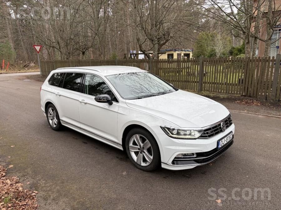 White Volkswagen Passat B8 2018 in Jurmala, with an engine capacity of 2.00 L and mileage of 171 thousand km for 15900 €, photo 6 on AUTOMOTO.COM.LV