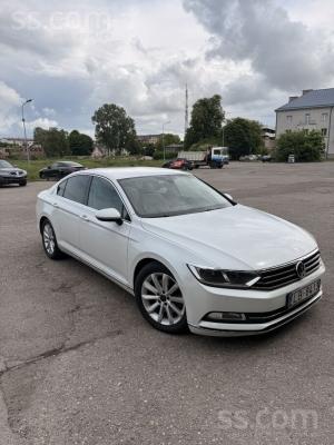 Balts Volkswagen Passat B8 2015 Liepāja, ar dzinēja tilpumu 2.00 L un nobraukumu 328 tūkst. km par 11300 €, foto  vietnē AUTOMOTO.COM.LV