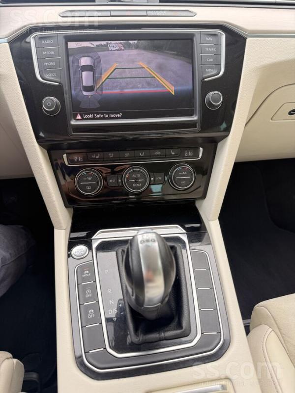 Balts Volkswagen Passat B8 2015 Liepāja, ar dzinēja tilpumu 2.00 L un nobraukumu 328 tūkst. km par 11300 €, foto 9 vietnē AUTOMOTO.COM.LV