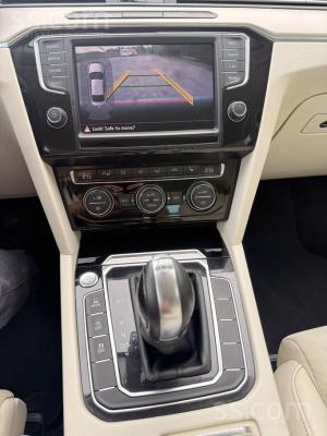 White Volkswagen Passat B8 2015 in Liepaja, with an engine capacity of 2.00 L and mileage of 328 thousand km for 11300 €, photo 10 on AUTOMOTO.COM.LV
