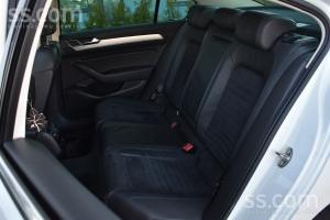 White Volkswagen Passat B8 2015 in Riga, with an engine capacity of 1.80 L and mileage of 202 thousand km for 10200 €, photo 11 on AUTOMOTO.COM.LV