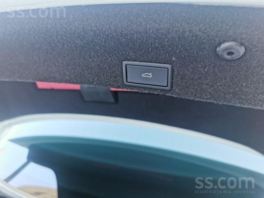 White Volkswagen Passat B8 2015 in Liepaja, with an engine capacity of 1.80 L and mileage of 200 thousand km for 10200 €, photo 29 on AUTOMOTO.COM.LV