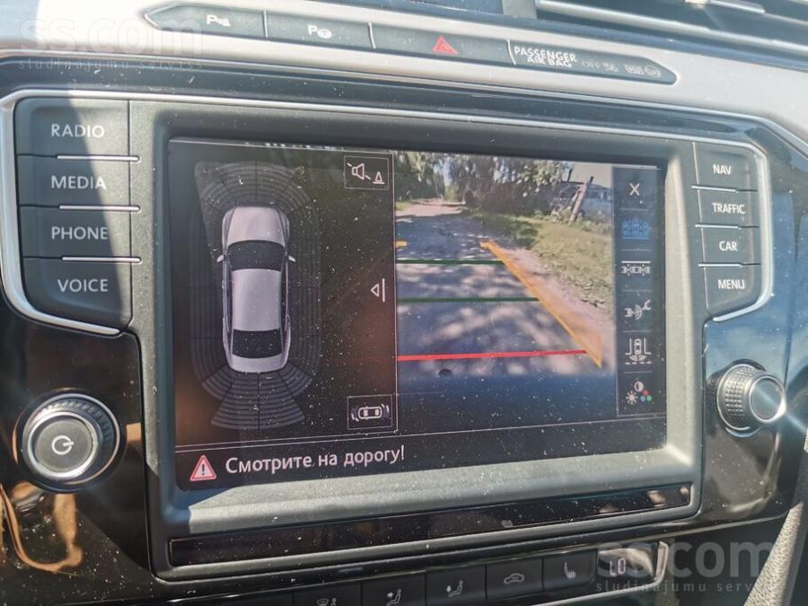 White Volkswagen Passat B8 2015 in Liepaja, with an engine capacity of 1.80 L and mileage of 200 thousand km for 10200 €, photo 33 on AUTOMOTO.COM.LV