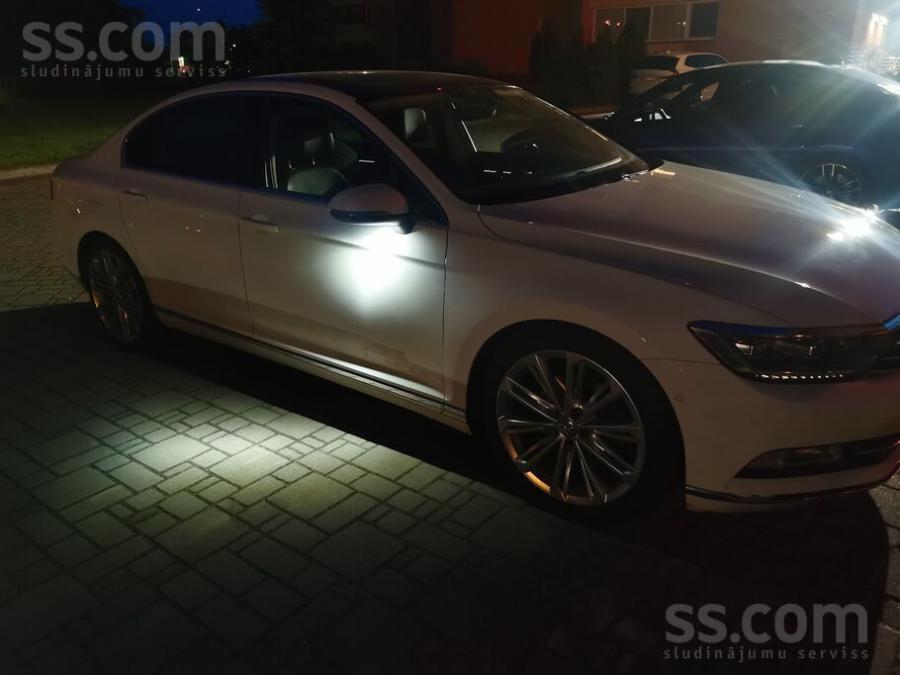 White Volkswagen Passat B8 2015 in Liepaja, with an engine capacity of 1.80 L and mileage of 200 thousand km for 10200 €, photo 34 on AUTOMOTO.COM.LV