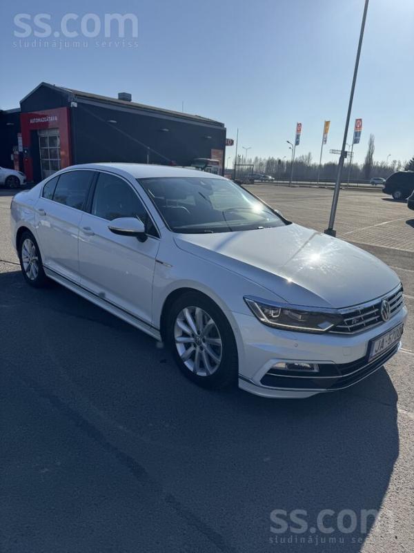Balts Volkswagen Passat B8 2015 Rīga, ar dzinēja tilpumu 2.00 L un nobraukumu 191 tūkst. km par 13000 €, foto 3 vietnē AUTOMOTO.COM.LV