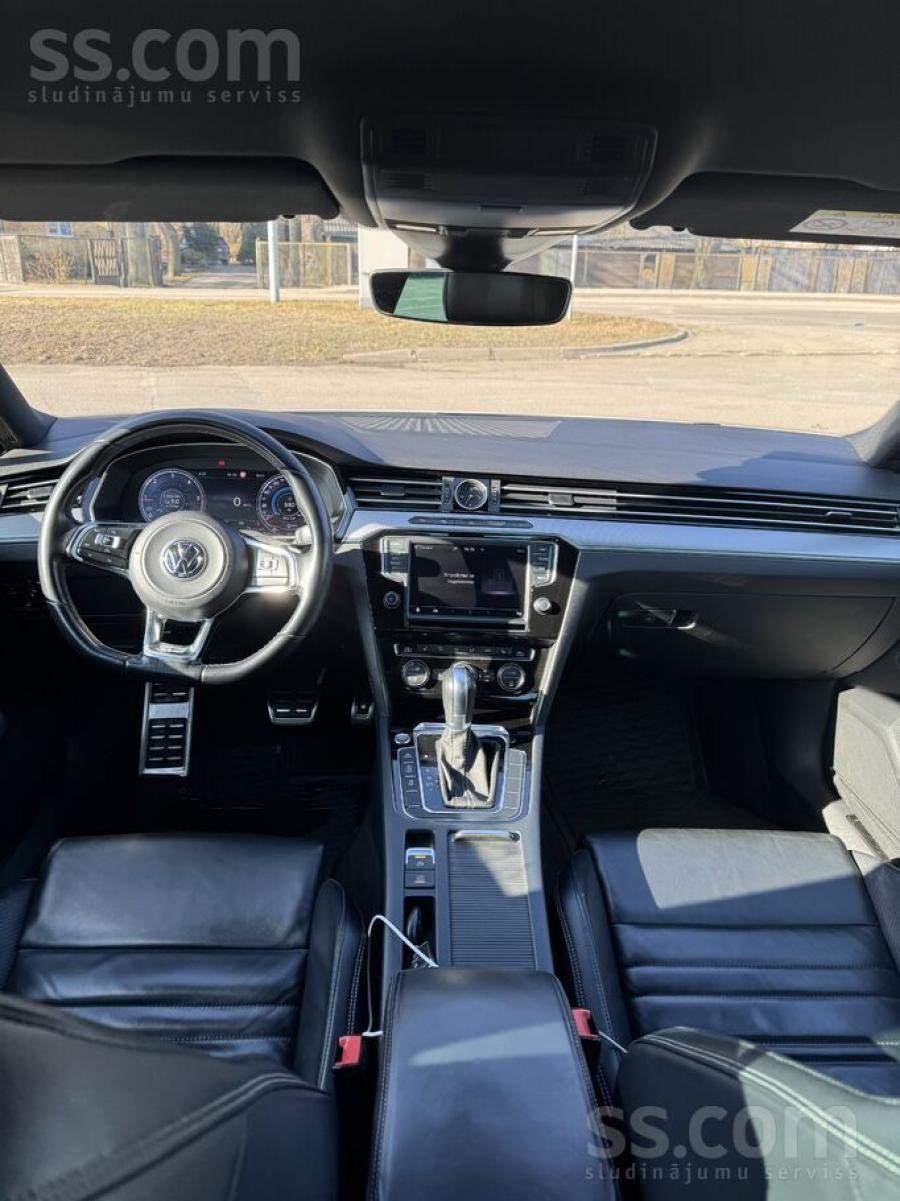 Balts Volkswagen Passat B8 2015 Rīga, ar dzinēja tilpumu 2.00 L un nobraukumu 191 tūkst. km par 13000 €, foto 7 vietnē AUTOMOTO.COM.LV