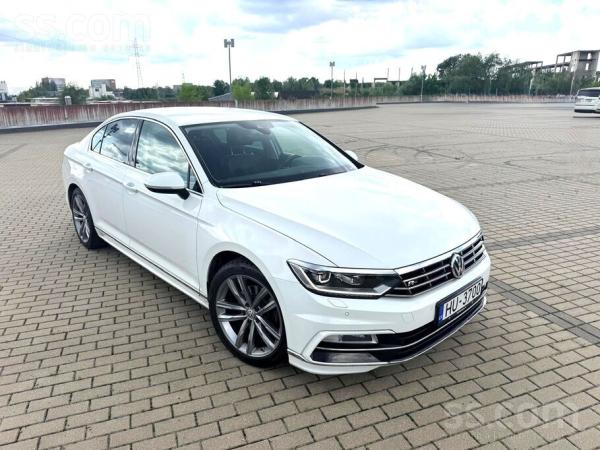 White Volkswagen Passat B8 2016 in Riga, with an engine capacity of 2.00 L and mileage of 213 thousand km for 12500 €, photo 1 on AUTOMOTO.COM.LV