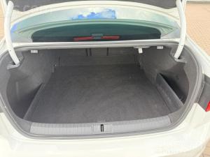 White Volkswagen Passat B8 2016 in Riga, with an engine capacity of 2.00 L and mileage of 213 thousand km for 12500 €, photo 10 on AUTOMOTO.COM.LV