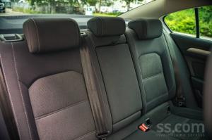 Balts Volkswagen Passat B8 2016 Rīga, ar dzinēja tilpumu 2.00 L un nobraukumu 182 tūkst. km par 9990 €, foto 14 vietnē AUTOMOTO.COM.LV