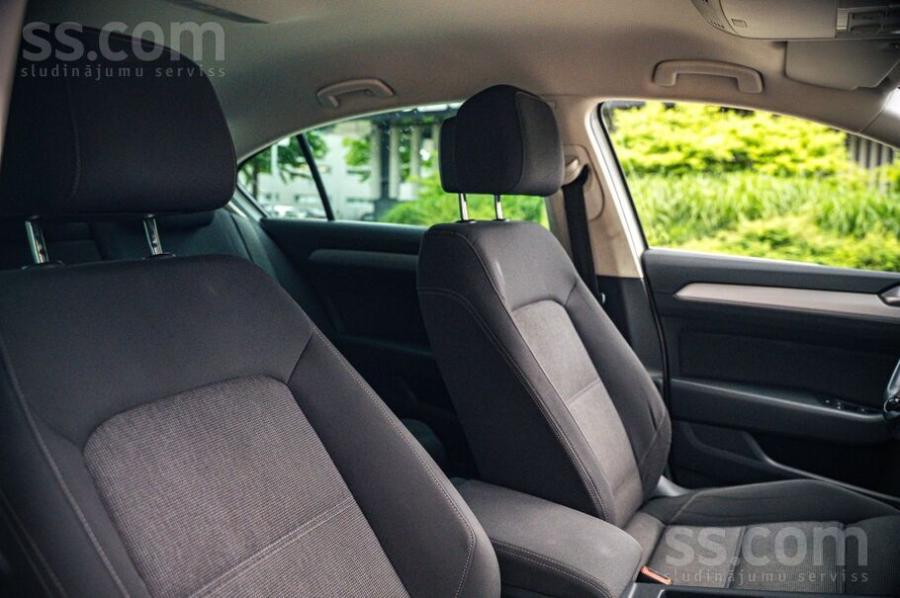 Balts Volkswagen Passat B8 2016 Rīga, ar dzinēja tilpumu 2.00 L un nobraukumu 182 tūkst. km par 9990 €, foto 15 vietnē AUTOMOTO.COM.LV