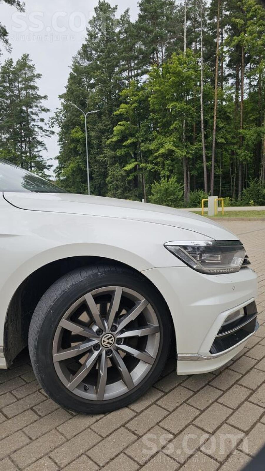 Balts Volkswagen Passat B8 2016 Ogre, ar dzinēja tilpumu 1.80 L un nobraukumu 248 tūkst. km par 12500 €, foto 14 vietnē AUTOMOTO.COM.LV
