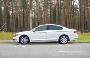Balts Volkswagen Passat B8 2017 Rīga, ar dzinēja tilpumu 2.00 L un nobraukumu 212 tūkst. km par 13990 €, foto 5 vietnē AUTOMOTO.COM.LV