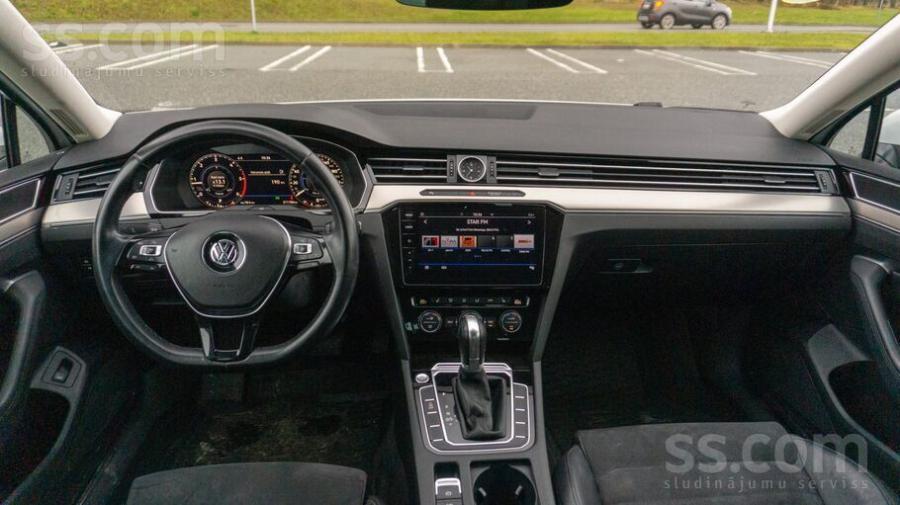 Balts Volkswagen Passat B8 2017 Rīga, ar dzinēja tilpumu 2.00 L un nobraukumu 212 tūkst. km par 13990 €, foto 12 vietnē AUTOMOTO.COM.LV