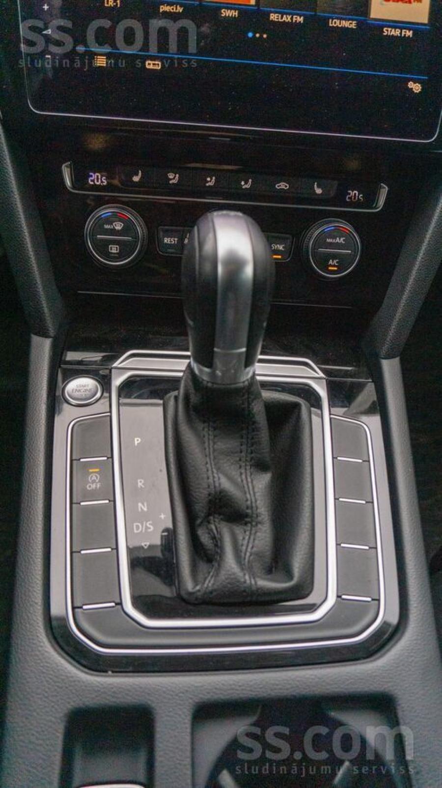 Balts Volkswagen Passat B8 2017 Rīga, ar dzinēja tilpumu 2.00 L un nobraukumu 212 tūkst. km par 13990 €, foto 17 vietnē AUTOMOTO.COM.LV