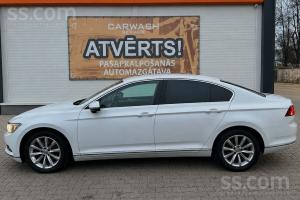 White Volkswagen Passat B8 2017 in Riga, with an engine capacity of 1.90 L and mileage of 165 thousand km for 15000 €, photo 3 on AUTOMOTO.COM.LV
