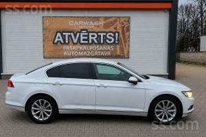 White Volkswagen Passat B8 2017 in Riga, with an engine capacity of 1.90 L and mileage of 165 thousand km for 15000 €, photo 4 on AUTOMOTO.COM.LV