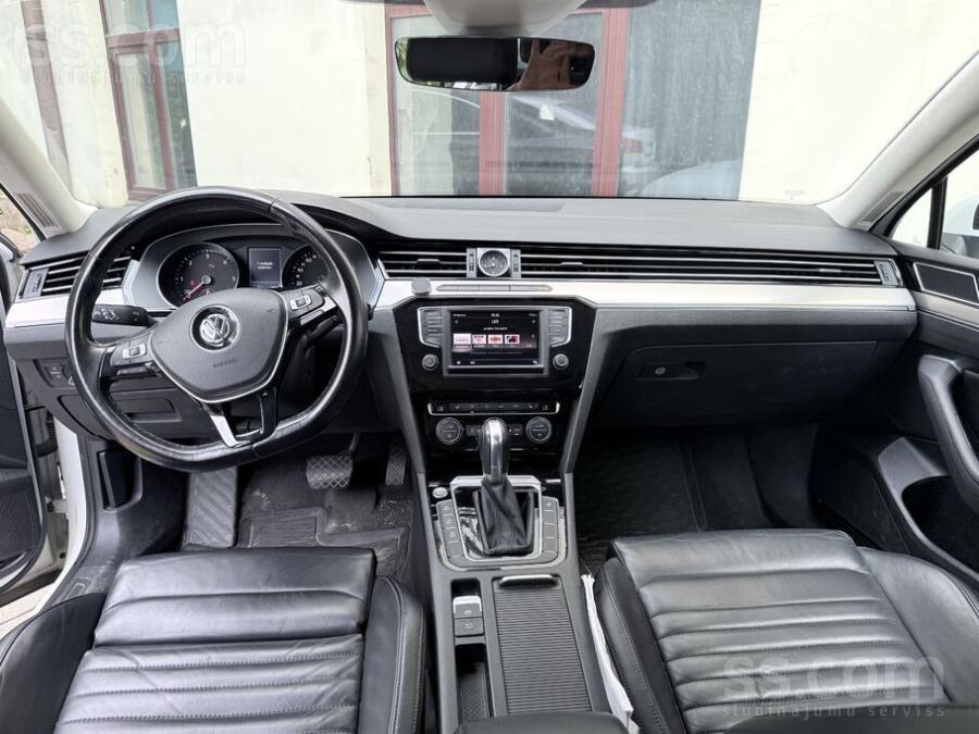 White Volkswagen Passat B8 2017 in Riga, with an engine capacity of 2.00 L and mileage of 167 thousand km for 11500 €, photo 16 on AUTOMOTO.COM.LV