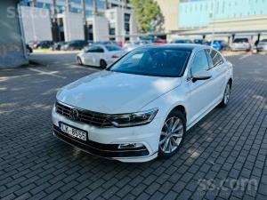 White Volkswagen Passat B8 2017 in Riga, with an engine capacity of 2.00 L and mileage of 224 thousand km for 11000 €, photo  on AUTOMOTO.COM.LV