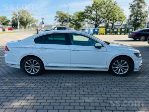 Balts Volkswagen Passat B8 2017 Rīga, ar dzinēja tilpumu 2.00 L un nobraukumu 224 tūkst. km par 11000 €, foto 5 vietnē AUTOMOTO.COM.LV