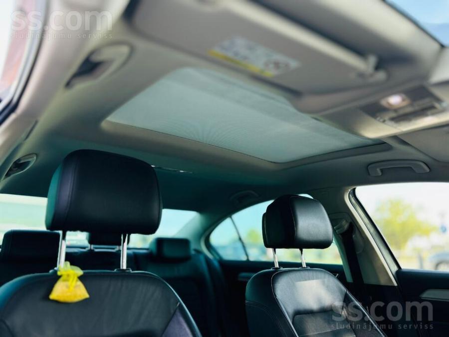 Balts Volkswagen Passat B8 2017 Rīga, ar dzinēja tilpumu 2.00 L un nobraukumu 224 tūkst. km par 11000 €, foto 15 vietnē AUTOMOTO.COM.LV