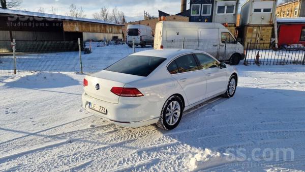 White Volkswagen Passat B8 2018 in Riga, with an engine capacity of 1.40 L and mileage of 231 thousand km for 9799 €, photo 2 on AUTOMOTO.COM.LV